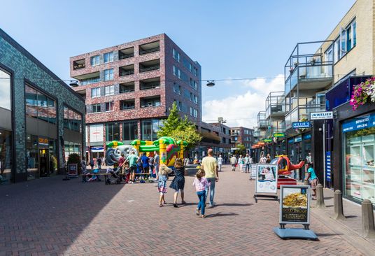 almere buiten centrum 2 · Omroep Almere