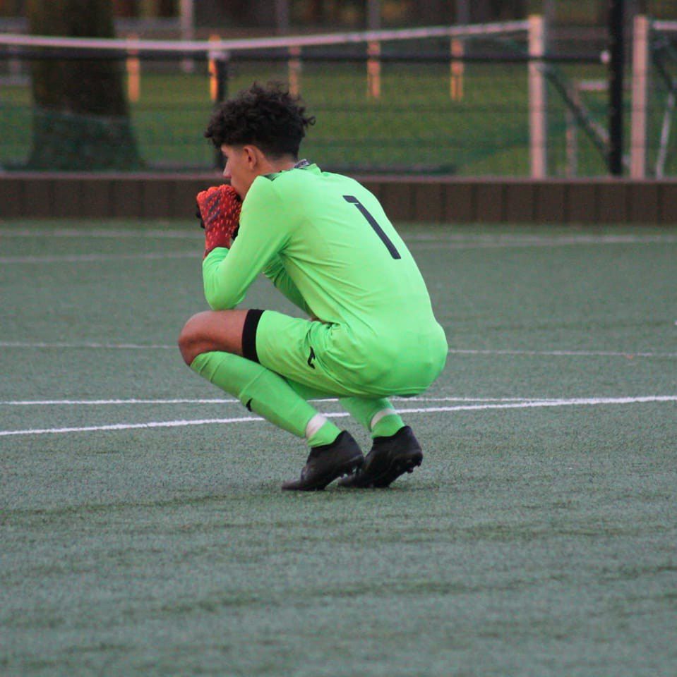 Forza Almere verslaat koploper IJburg in spectaculair duel · Omroep Almere