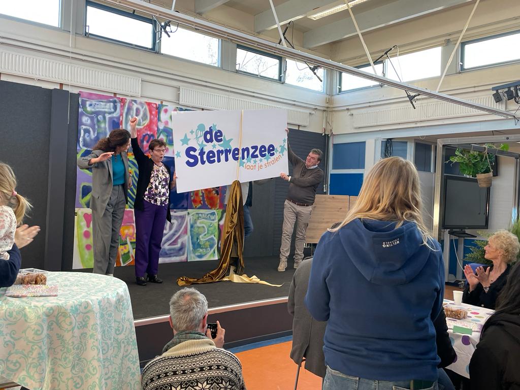 Basisschool de Loofhut wordt de Sterrenzee · Omroep Almere