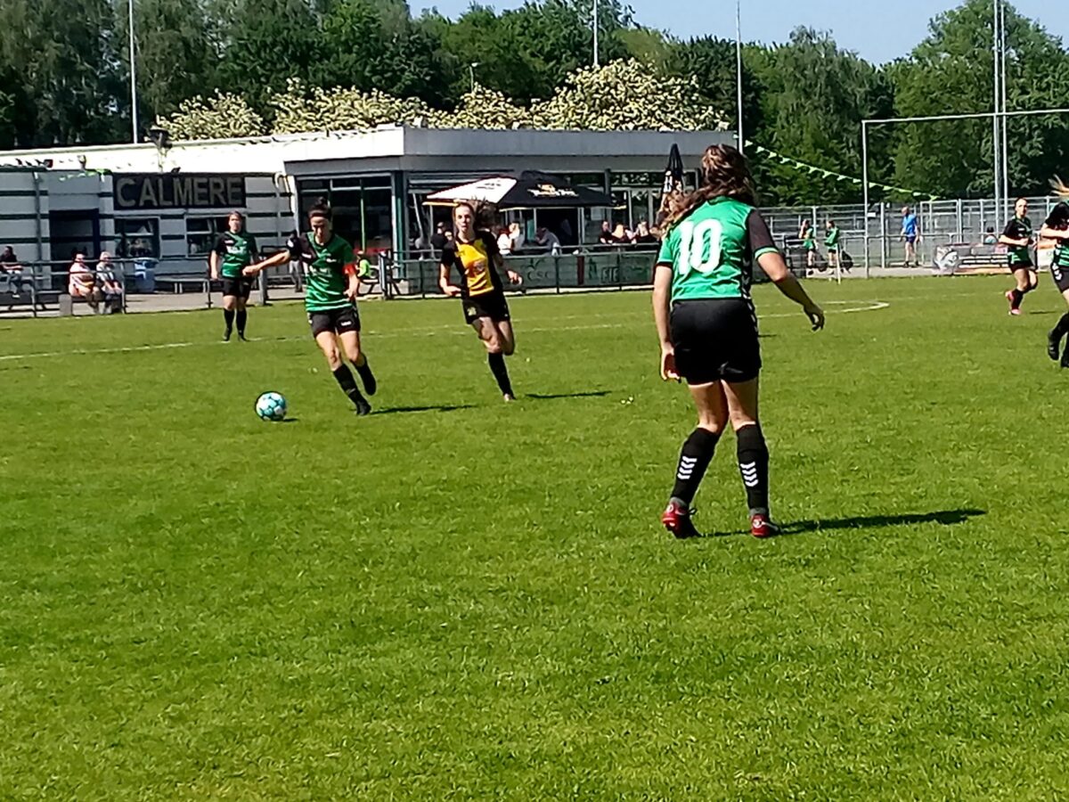 Mooie tweede plek op de ranglijst voor FC Almere vrouwen na winst op ‘t ...