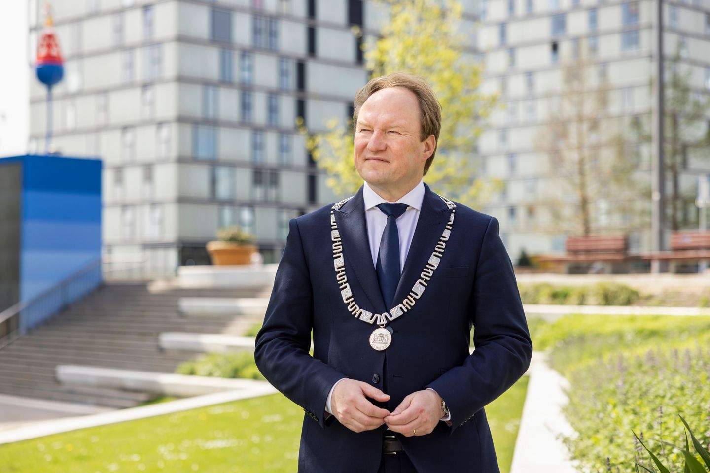 Burgemeester sluit bedrijfspand in Almere na schietincident · Omroep Almere