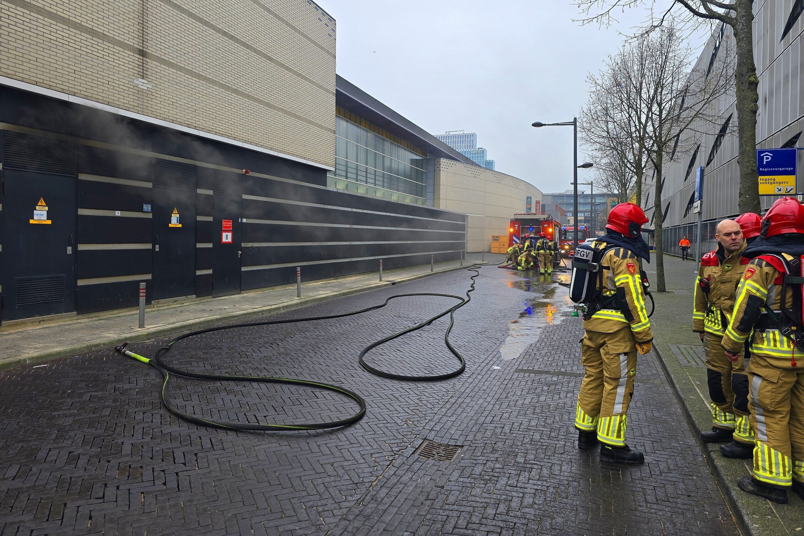 Flinke brand in elektriciteitskast in Stad · Omroep Almere