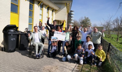 Basisschool de Optimist winnaar van E-waste Race · Omroep Almere