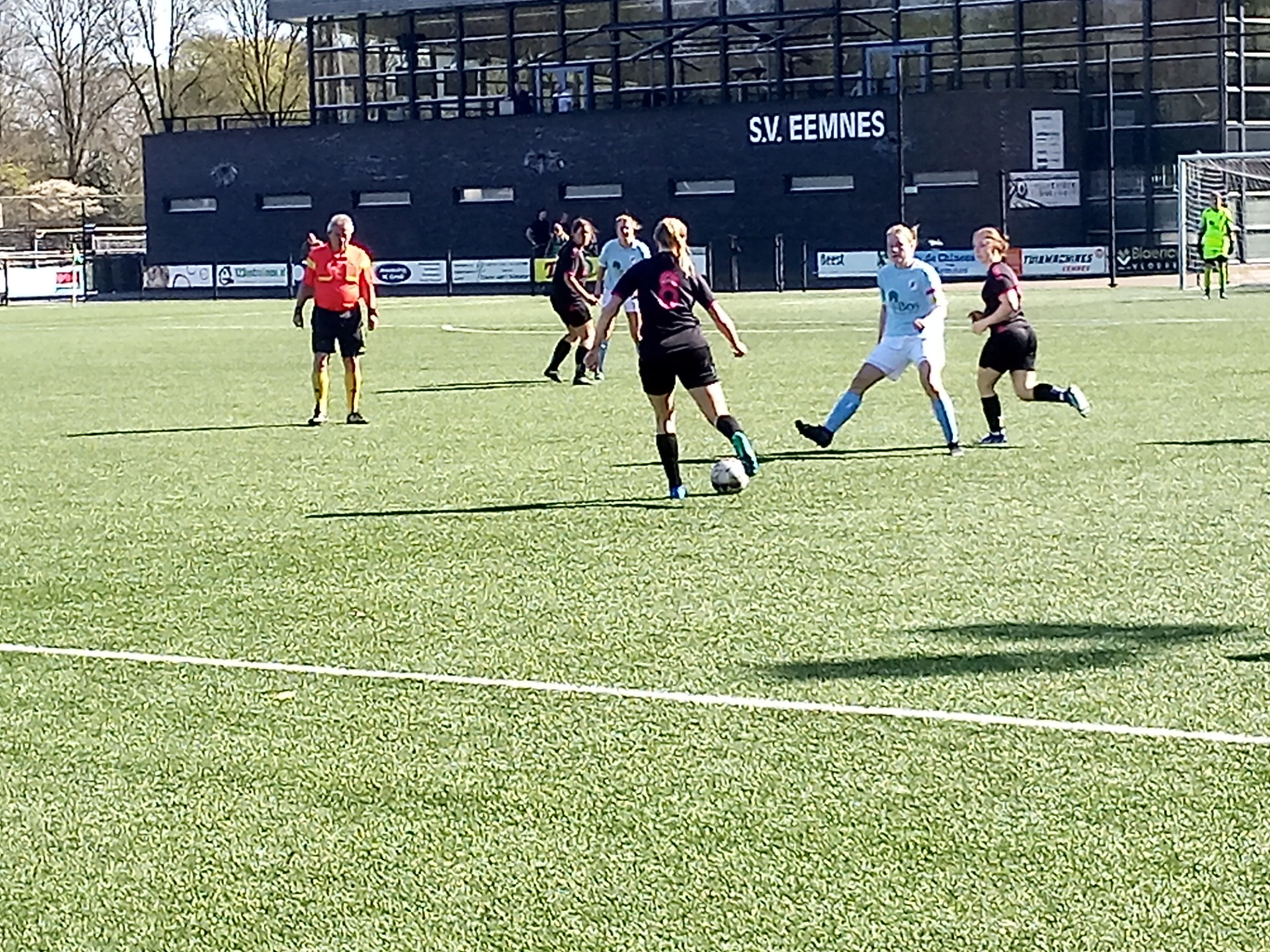 FC Almere dames flink onderuit tegen Eemnes · Omroep Almere